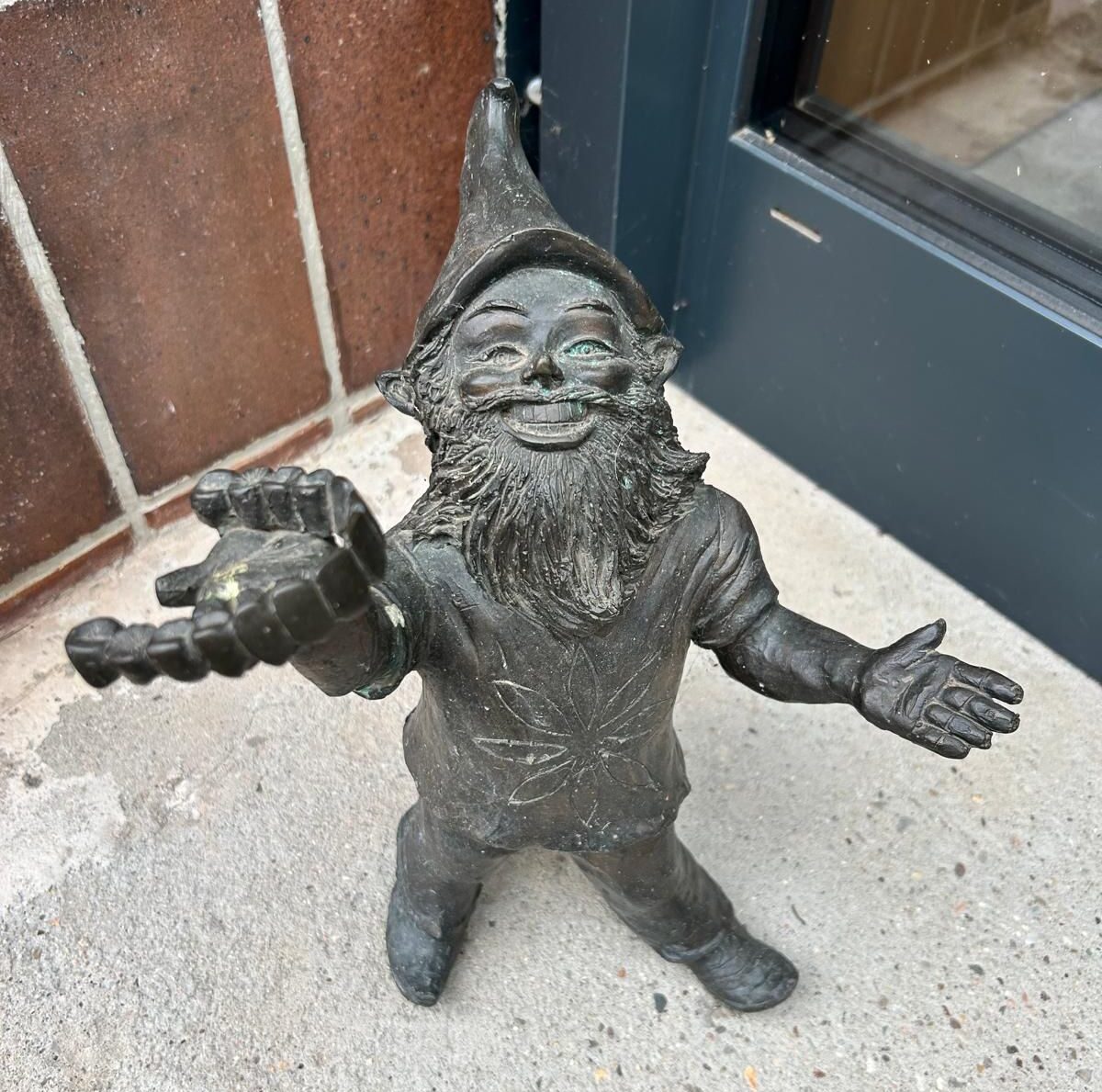 Behind the Smiles: Our Exclusive Tour of the Invisalign Factory - Y ...